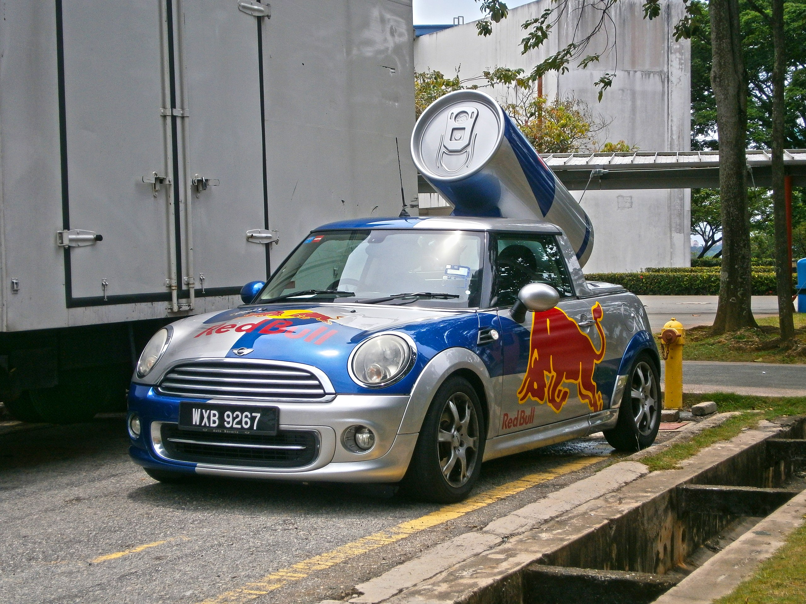 The Red Bull Mini Cooper: How a Tiny Car Helped Fuel a Giant – Hoopty